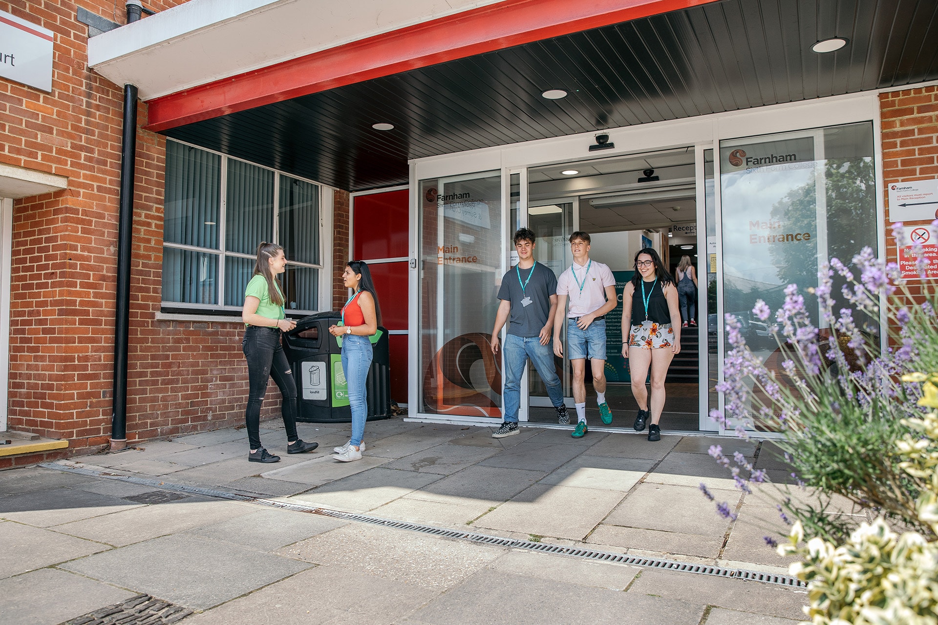 Discover your future at Farnham College's Spring Virtual Open Event ...